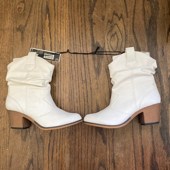 Charles Albert | Shoes | Nwt Charles Albert Womens Size 9 White Vegan ...